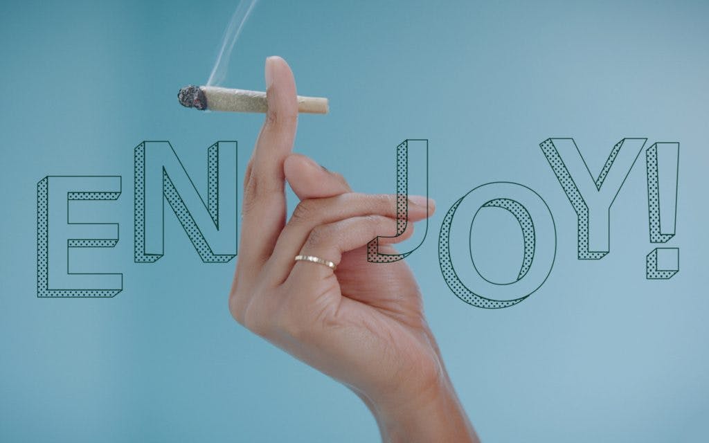 How to roll a joint: Step-by-step guide to rolling up weed | Leafly
