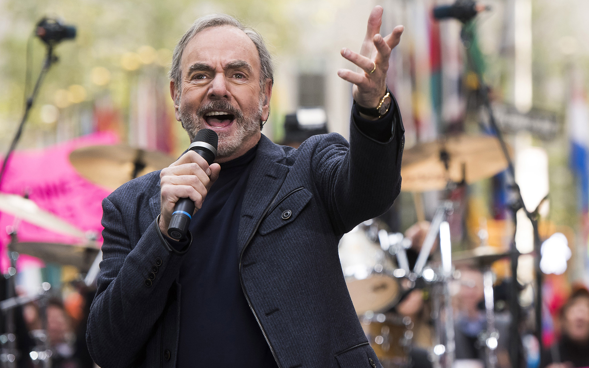 Looking Back on Neil Diamond's Infamous "Pot Smoker’s Song" | Leafly