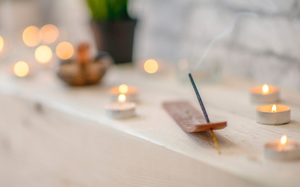 How to get rid of the smell of marijuana inside | Leafly