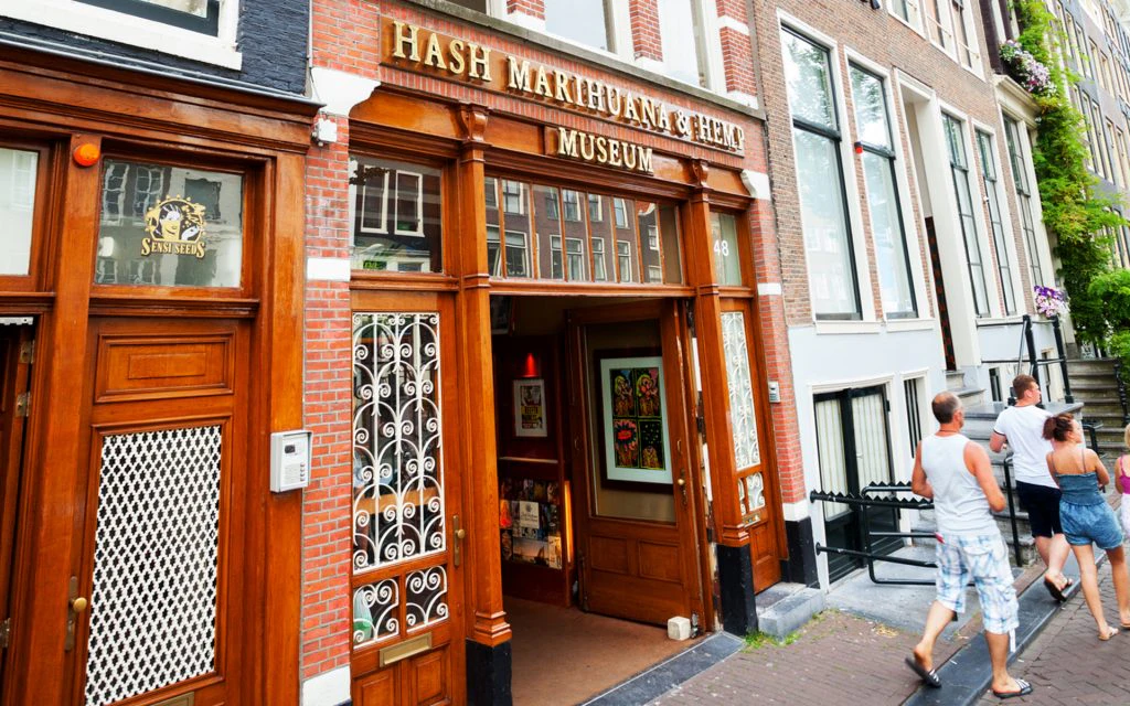 The History of Dutch Cannabis Coffeeshops | Leafly