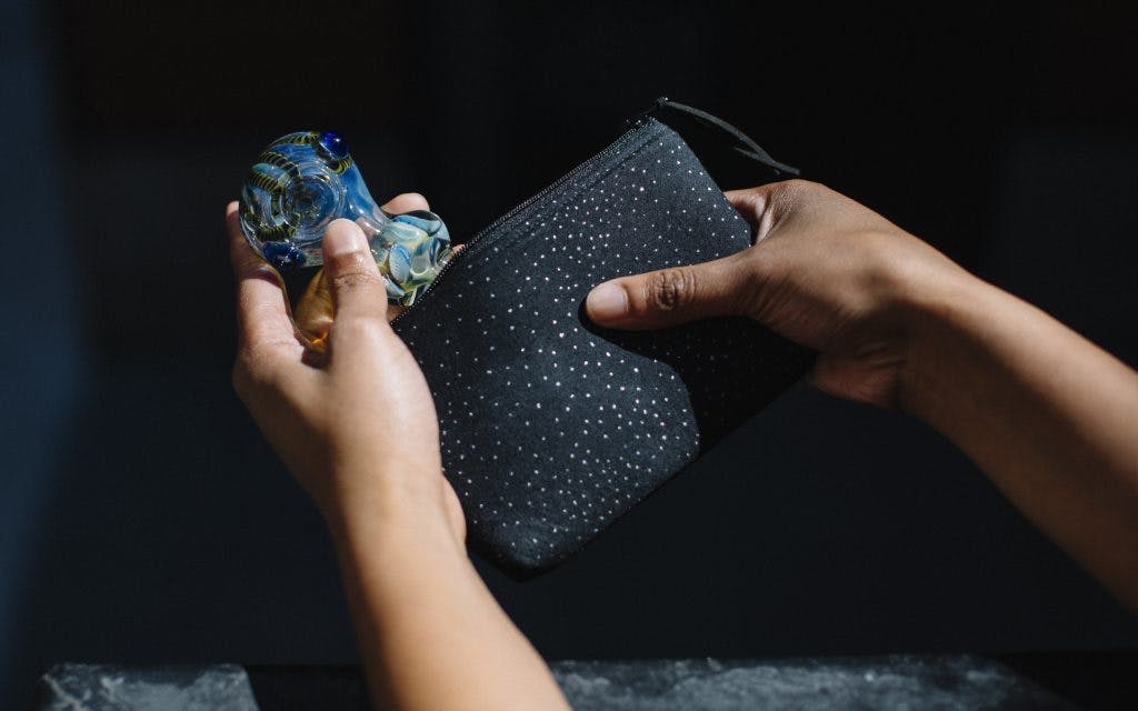 The 8 Best Smell-Proof Cannabis Stash Bags on the Market | Leafly