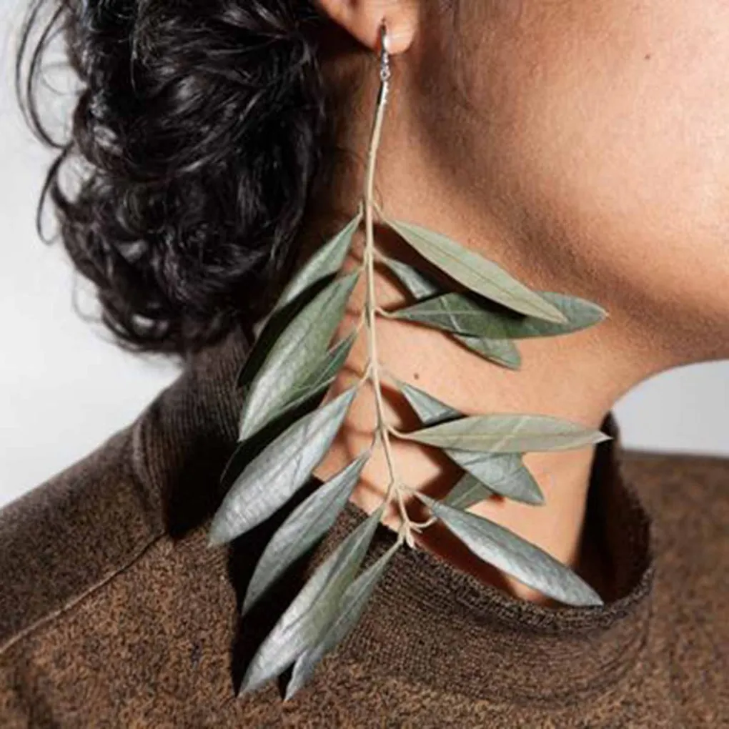 Smoke and Mirrors: Designer Cannabis Jewelry to Elevate Any Wardrobe ...