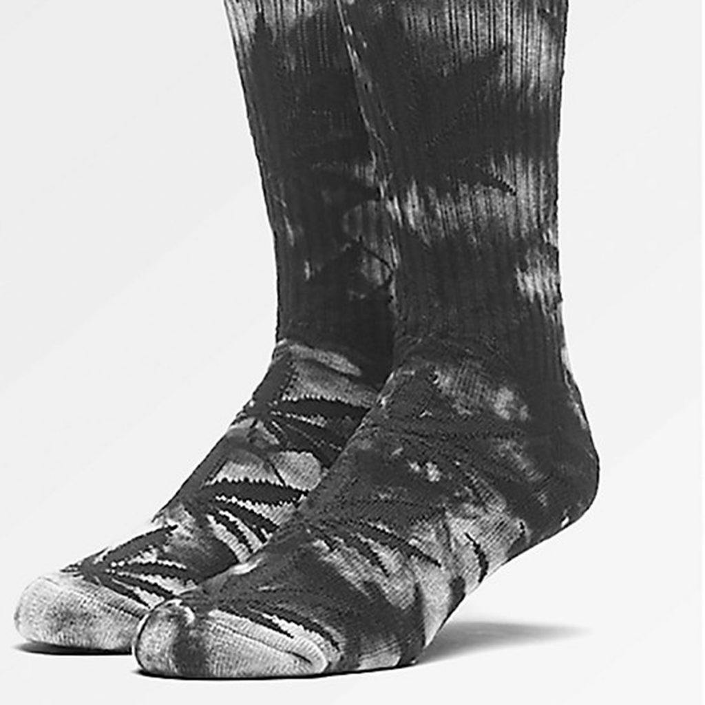 Keep Warm With These 13 Cool Weed Socks | Leafly