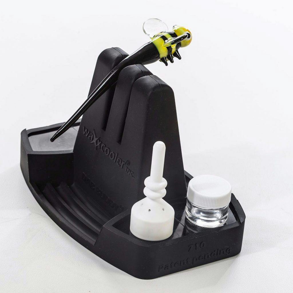 9 Unique Dab Mats for Your Next Dabbing Session | Leafly