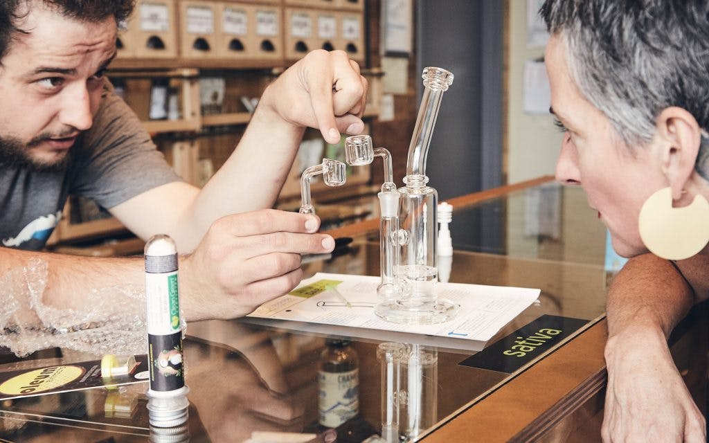 Know Zero Things About Dabbing and Don't Want to Ask? This is for You ...