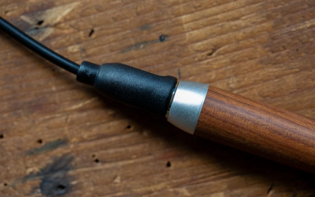 Hands-On With the Vessel Luxury Vape Pen Battery | Leafly