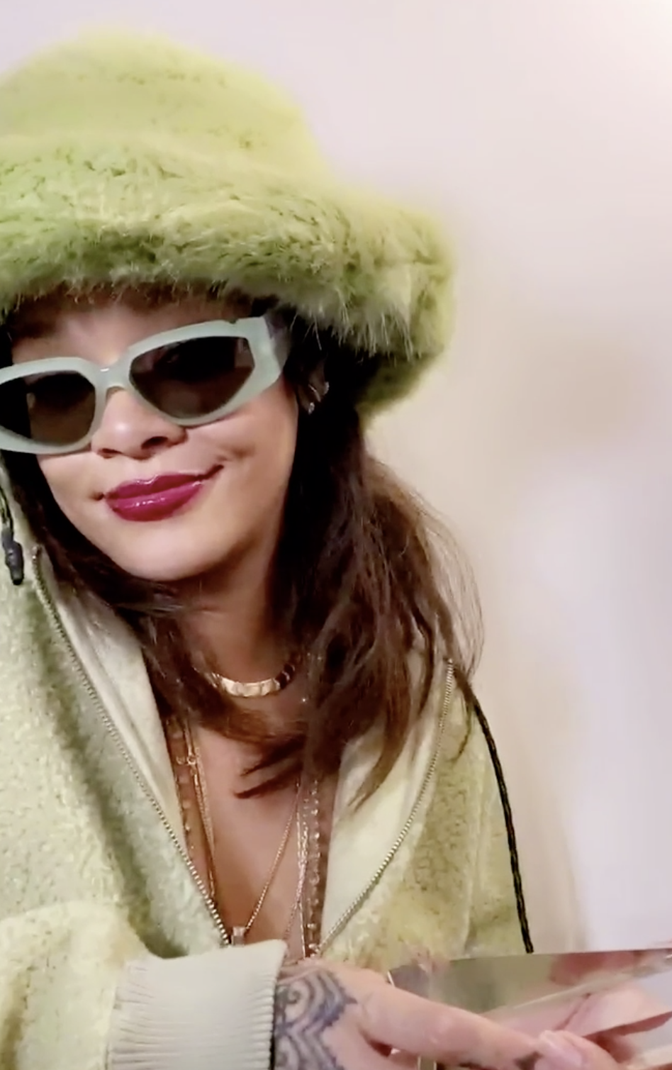 5 times Rihanna perfected stoner fashion | Leafly