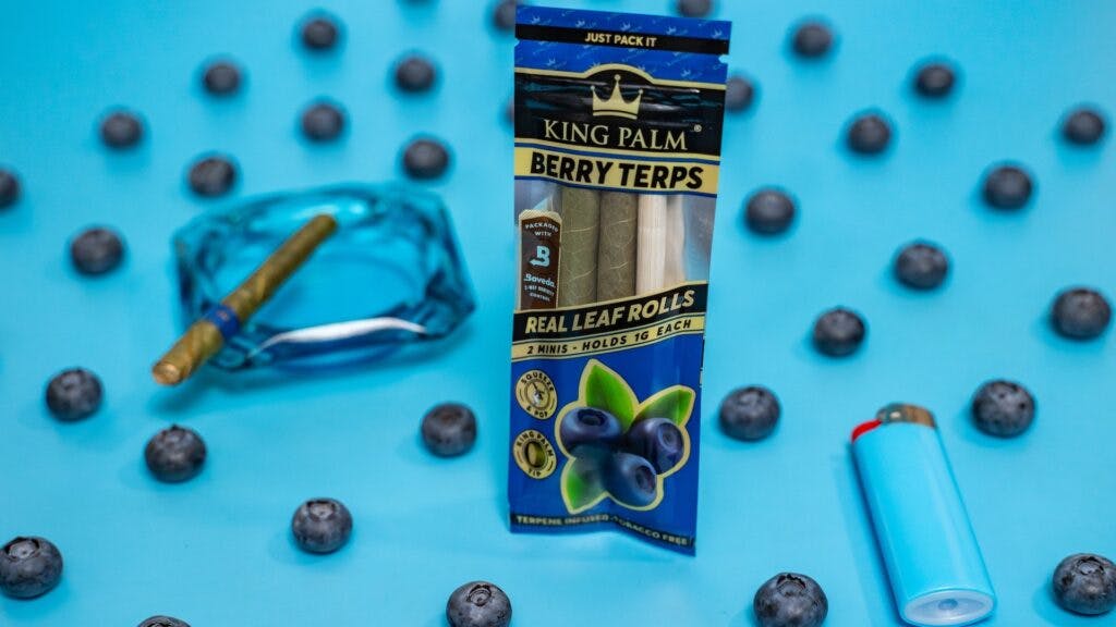 Buyer's guide to weed rolling papers | Leafly