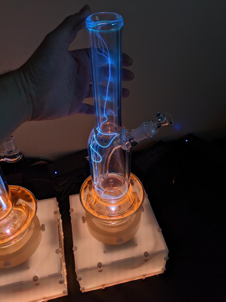 Best glass pipes, bongs, bubblers of the holidays '22 | Leafly