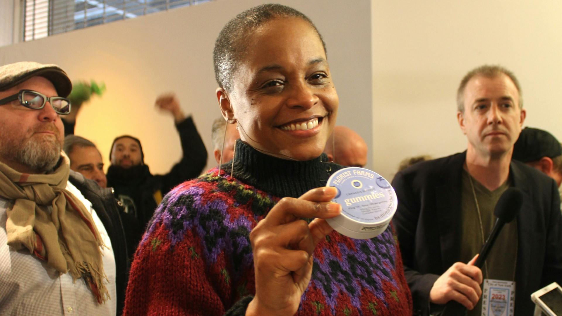 Regulators buy New York’s first legal weed products | Leafly